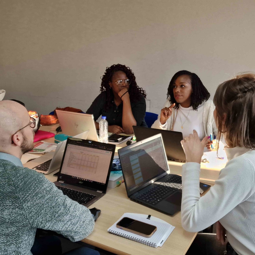 Gérer un projet de A à Z avec ICHEC Formation Continue, c'est possible ...